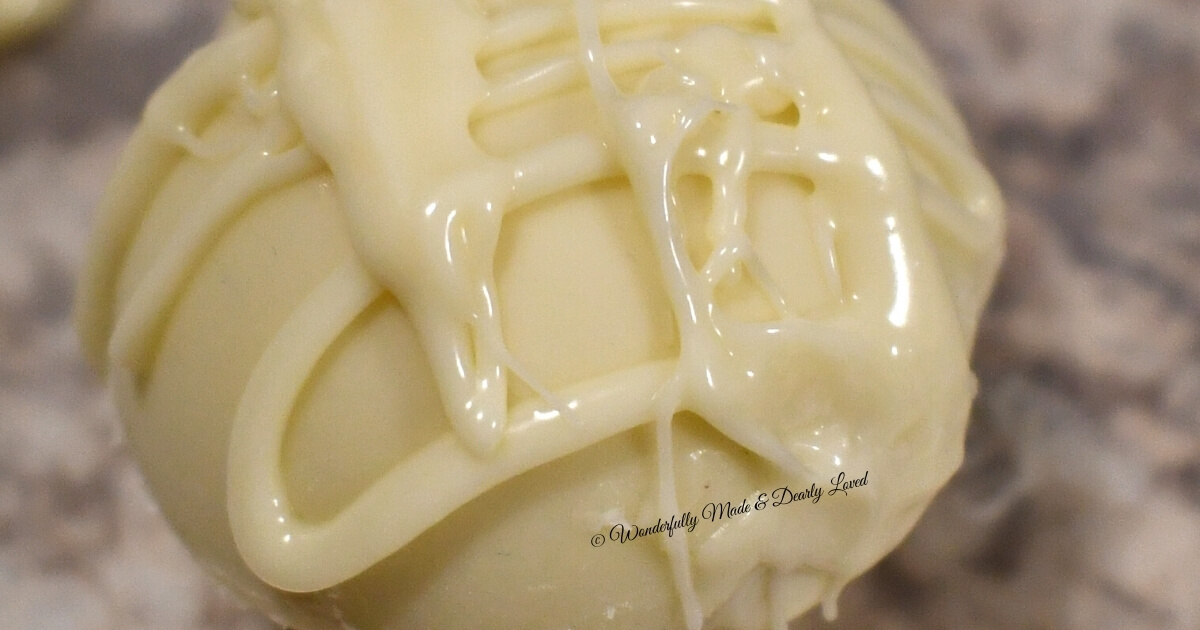 Cozy Cocoa Bombs - Wonderfully Made and Dearly Loved
